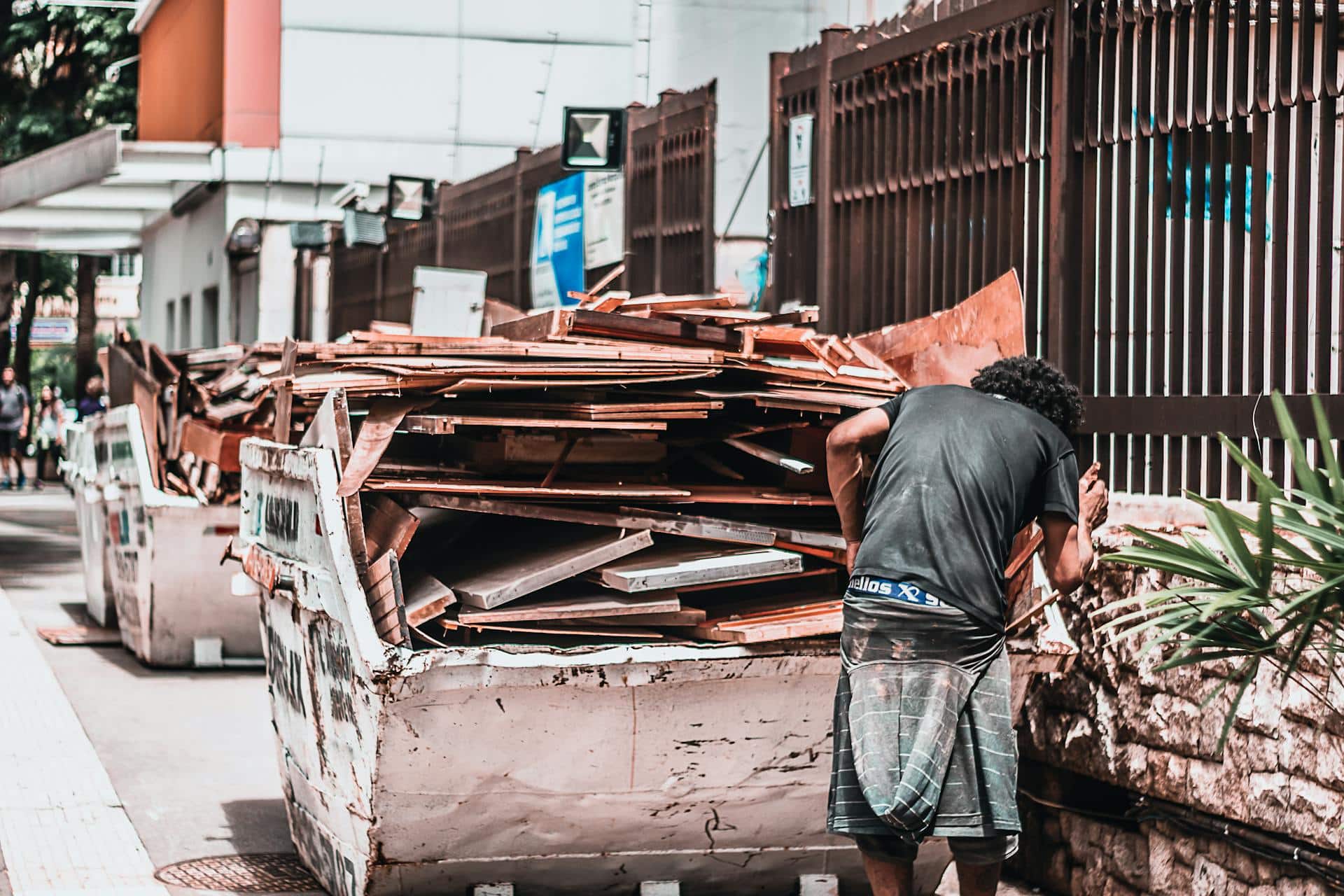 Efficient Waste Management: A Guide to Choosing the Right Dumpster for ...
